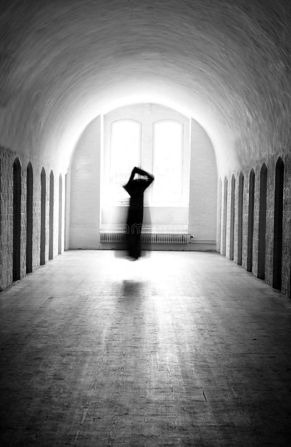 Headless Religious Figure by the Cathedral Stock Photo - Image of paris ...