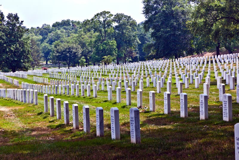 Headstones at the Arlington National Cemetery Editorial Photography ...