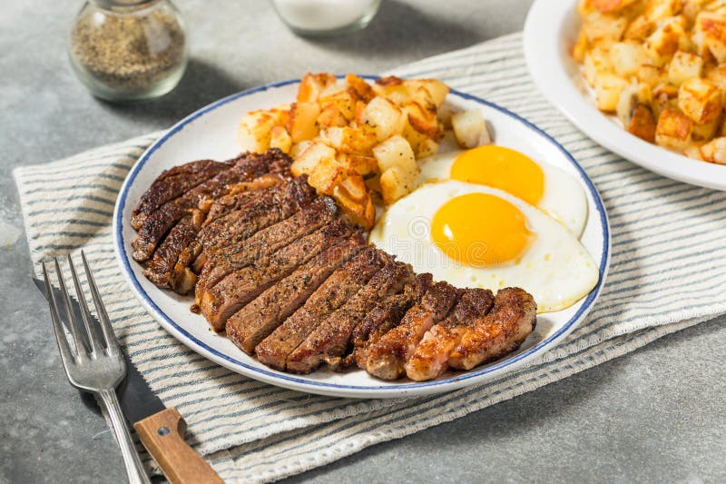 Healthy Breakfast Steak and Eggs Stock Photo - Image of dinner, steak ...