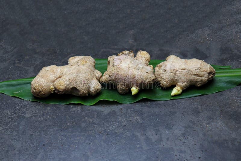Ginger with Leaf for Best Spice Stock Photo - Image of slice, isolated ...