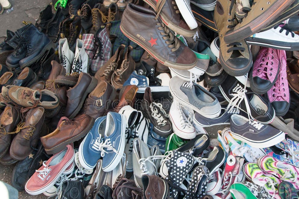 Heap of shoes editorial image. Image of colorful, leather - 28714630