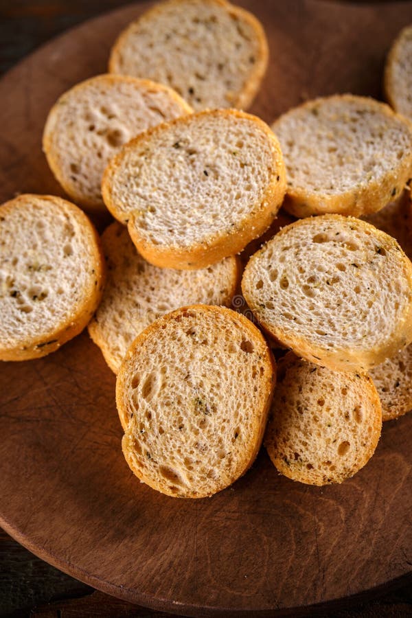 Rusks In Small Birch-bark Box Stock Photo - Image of food, full: 16905196