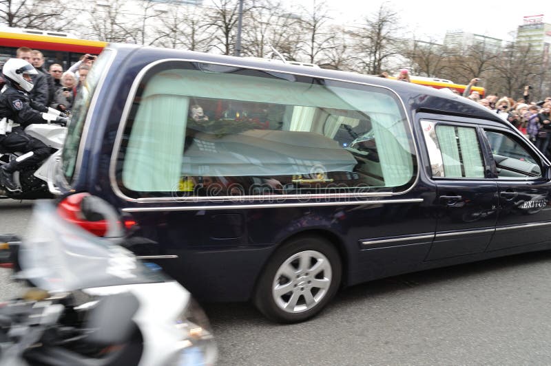 Hearse editorial stock photo. Image of street, mourning - 13897463