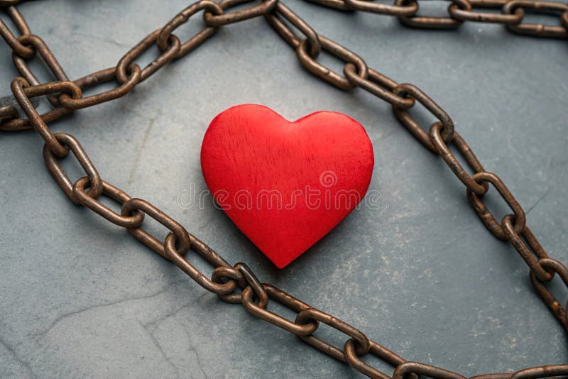 Heart with Broken Chain, Heart and Chain Design Stock Illustration ...
