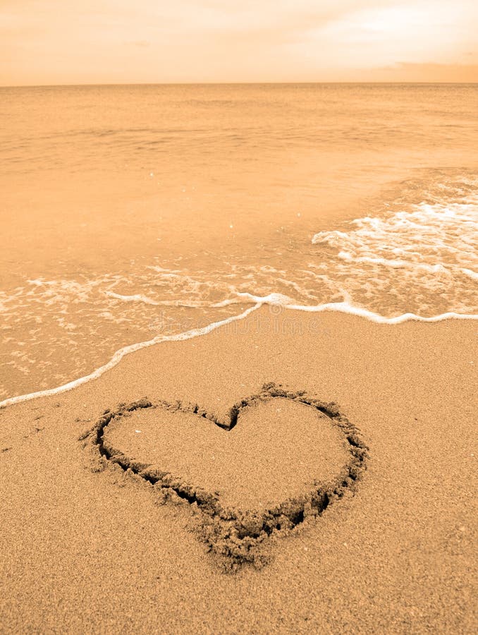 Heart drawn in sand stock photo. Image of heart, tropical - 25411636