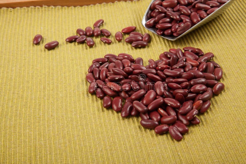 Heart Shape of Red Kidney Beans with Scoop Stock Image - Image of ...