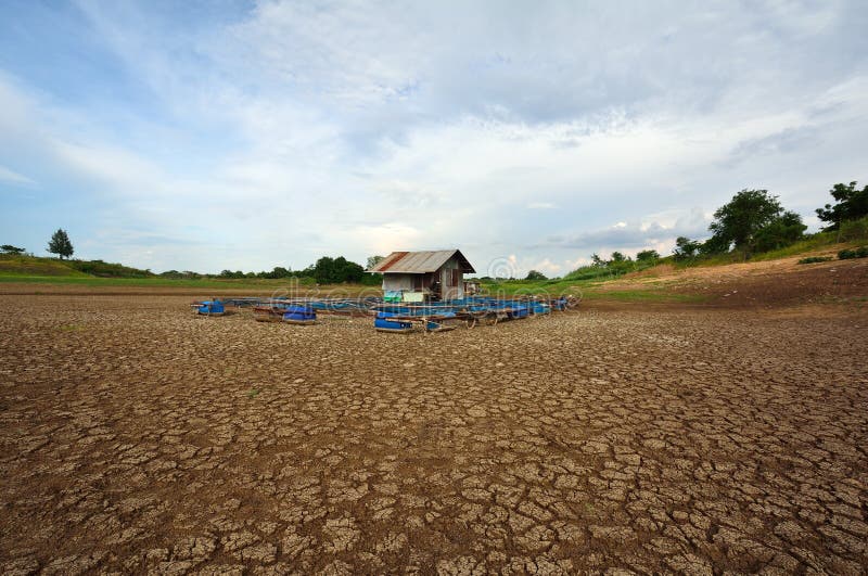 Heat , Drought Parched Ground Stock Image - Image of nature, life: 60586629
