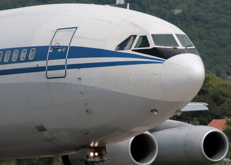 Heavy airplane is taxiing stock image. Image of huge, cockpit - 7343699