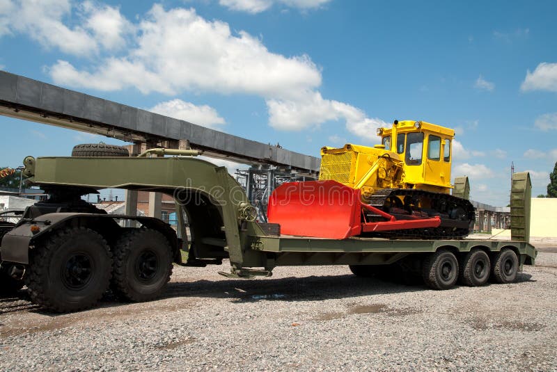 6,918 Heavy Bulldozer Loading Stock Photos - Free & Royalty-Free Stock ...