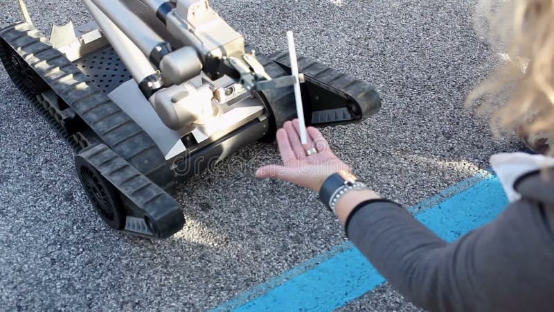 Heavy-duty, Multi-mission Robot Suitable for Missions Such As Explosive ...