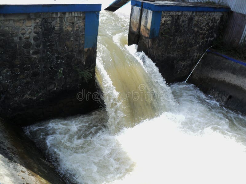 Heavy and Fast Flow of River Water Stock Image - Image of reflection ...
