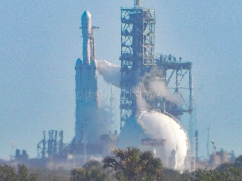 May 07, 2018: Illustration of the Falcon Heavy Rocket, Produced by ...