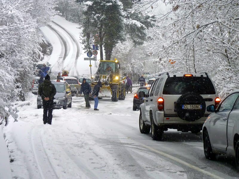 Heavy snow road block editorial photography. Image of disaster - 29476632