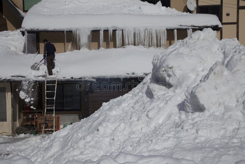 Heavy snow on rooftop stock photo. Image of snow, cool - 114524816