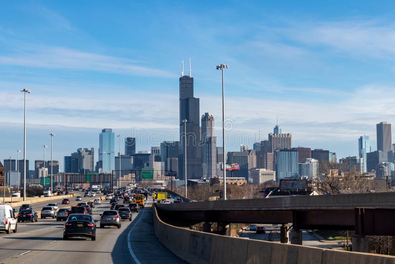 Heavy Traffic Driving into Chicago Illinois Editorial Stock Image ...