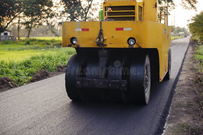 Heavy Vibration Roller Compactor at Asphalt Pavement Works for Road ...