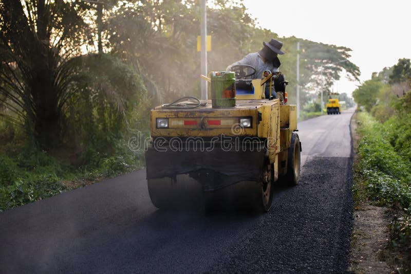 Heavy Vibration Roller Compactor at Asphalt Pavement Works for Road ...