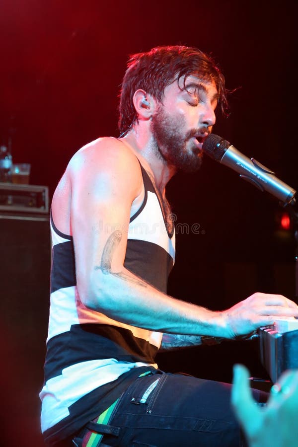 Hedley editorial photography. Image of hedley, concert - 17046727