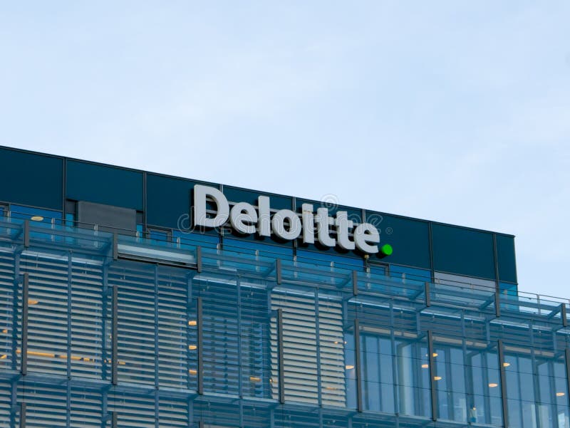 Hedquarters, Bandeira E Logotipo De Deloitte Foto de Stock Editorial ...