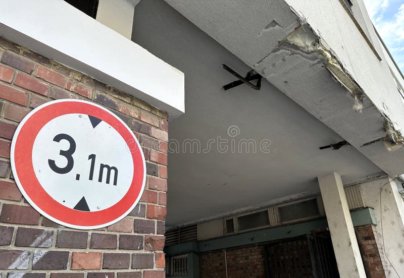Height Restriction Limit Sign on the Wall Stock Image - Image of ...