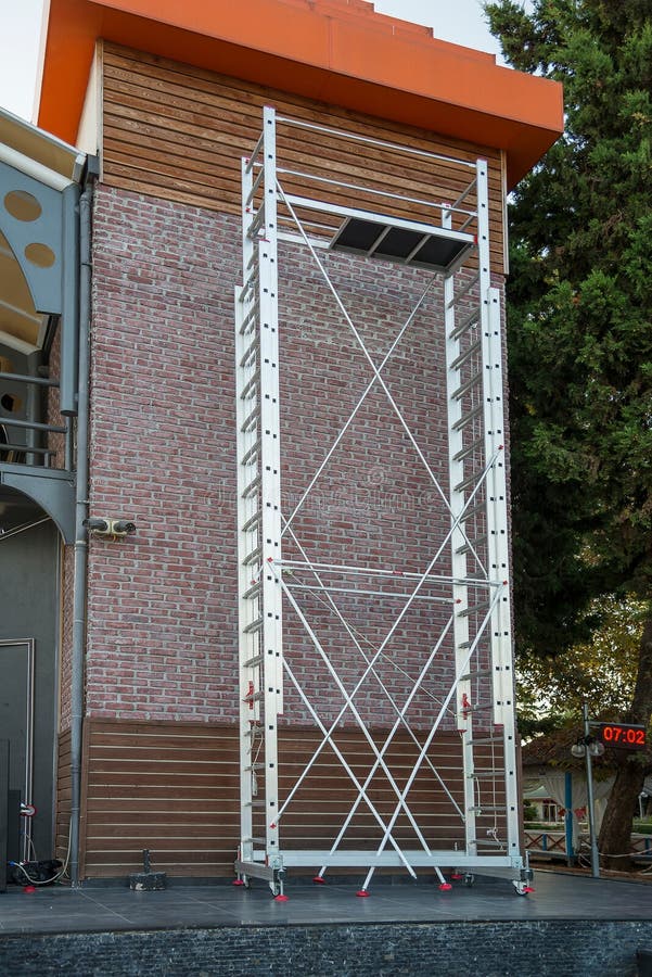 170 Adjustable Scaffolding Stock Photos - Free & Royalty-Free Stock ...