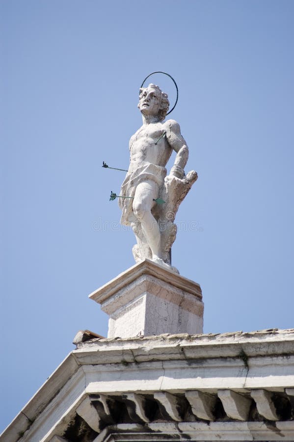 Heiliger Sebastian-Statue, Venedig Stockfoto - Bild von kirche ...