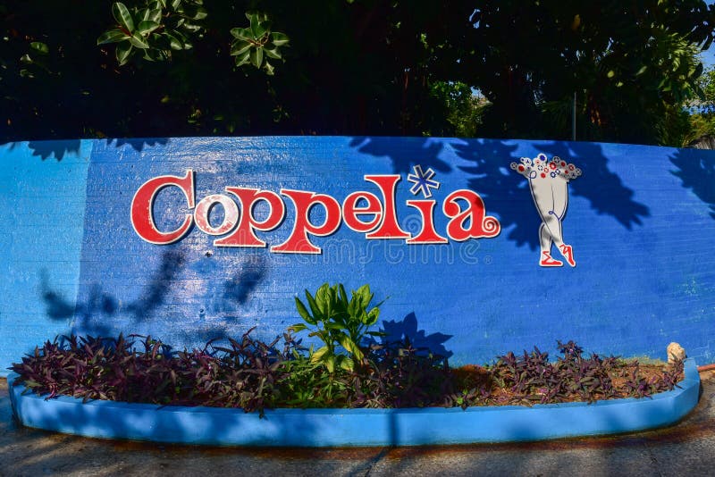Coppelia Helados - La Habana, Cuba Imagen editorial - Imagen de recurso ...