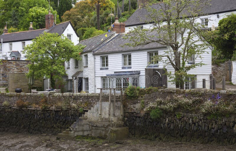 Helford Village on the Bank of the Helston River, Cornwall, England ...