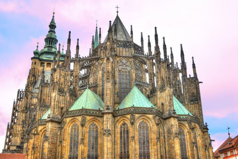 Gotisk Arkitektur Av Helgonet Vitus Cathedral In Prague Fotografering ...