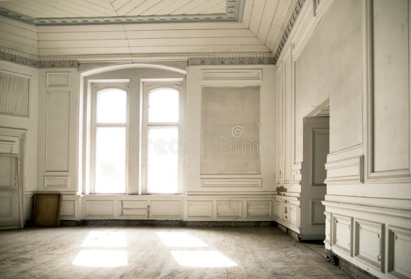 Heller Raum Im Alten Palast Stockfoto - Bild von architektur, hell ...