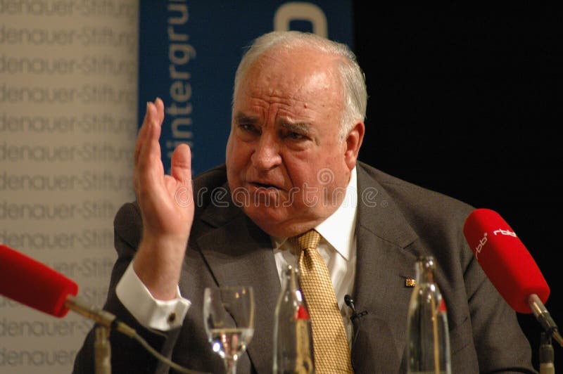 Helmut Kohl editorial photography. Image of portrait - 38309107