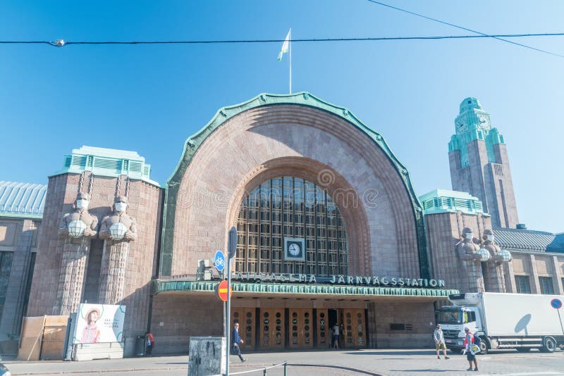 Front Entrance and Clock Tower of Helsinki Central Station Editorial ...