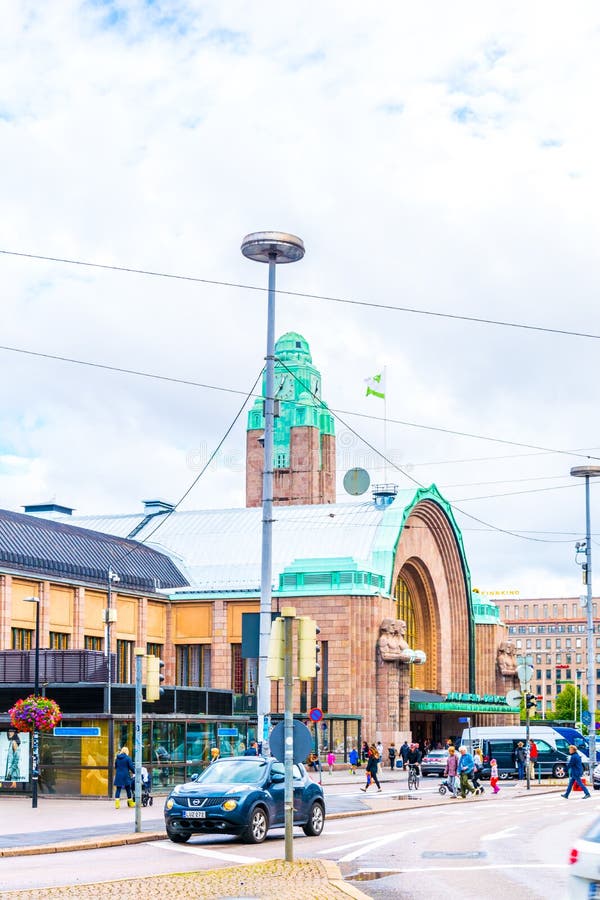 HELSINKI, FINLAND, AUGUST 17, 2016: Traffic in Front of the Helsinki ...