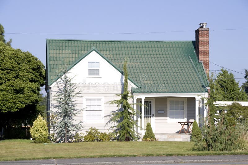 Litet hus fotografering för bildbyråer. Bild av bostads - 20143565