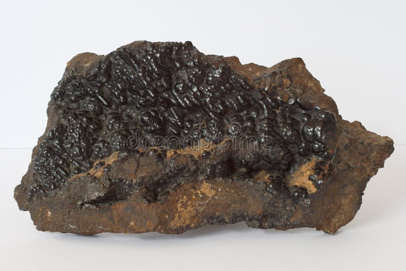 Goethite Isolado No Fundo Branco Imagem de Stock - Imagem de mineral ...