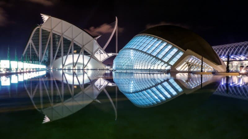 Hemisferic imagen de archivo editorial. Imagen de planetario - 54332909