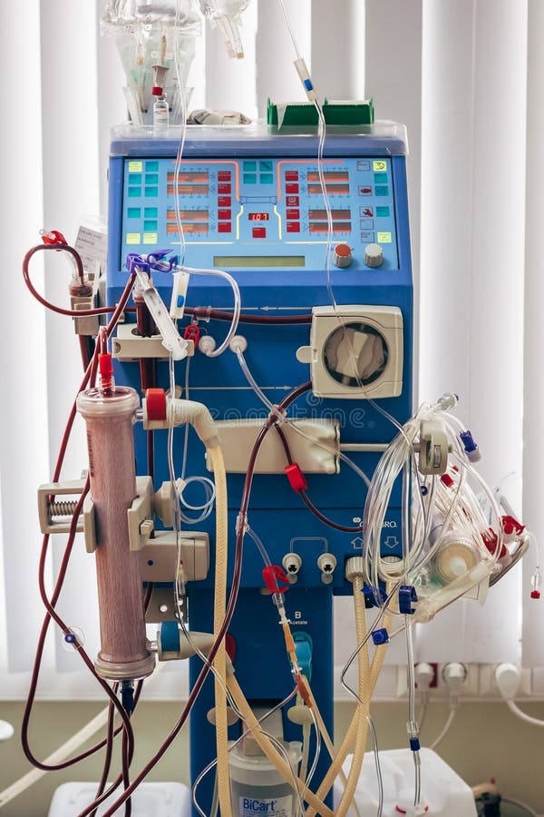 Hemodialysemachine in Een Modern Dialysecentrum Redactionele Fotografie ...