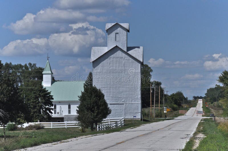 Henderson, Iowa stock image. Image of church, town, elevator - 27280423