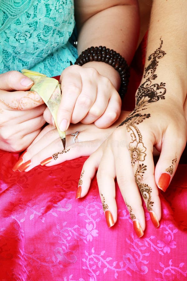Henna applying stock photo. Image of design, cosmetic - 32870034