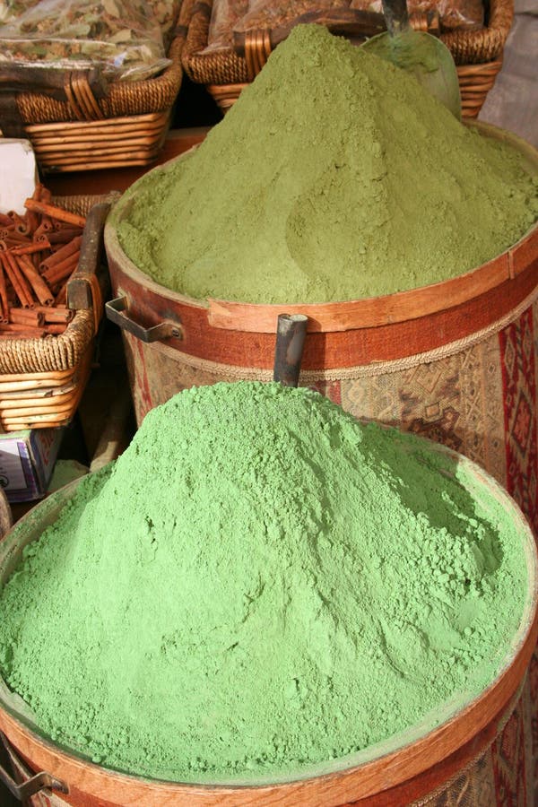 Henna Powder in the Wooden Bowl Stock Photo - Image of wooden, hina ...