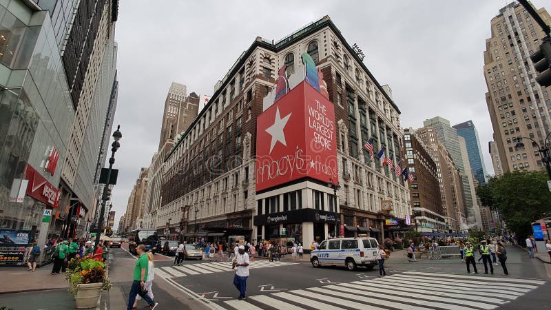 Herald square editorial stock photo. Image of square - 77495843