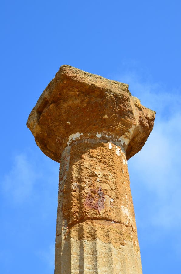 Hercules Temple Ancient Columns, Italy, Sicily, Agrigento Stock Photo ...