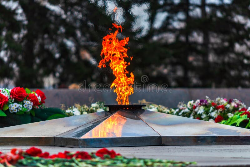 Herdenkings, Eeuwige Vlam, Vlam Van Brand Redactionele Afbeelding ...