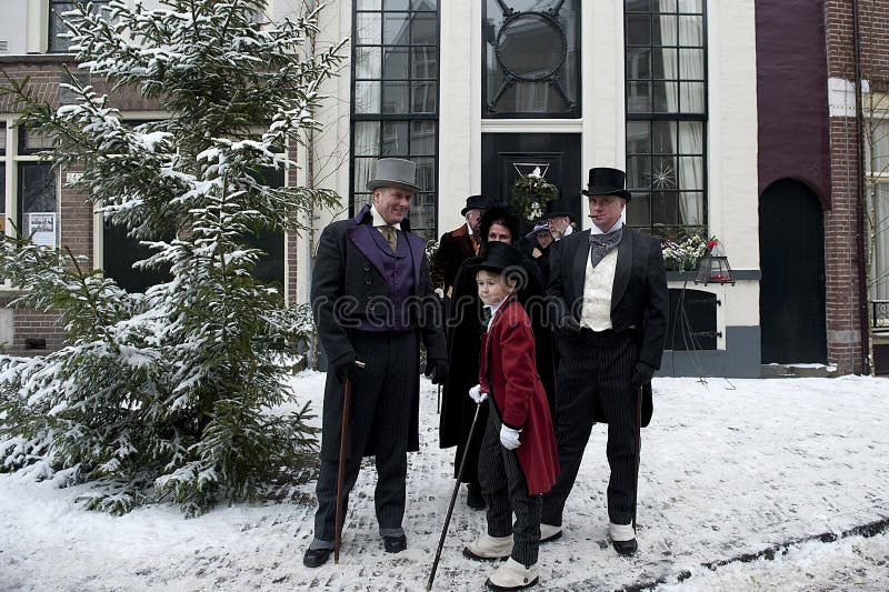 De rijken en de armen redactionele stock foto. Image of snoeien - 12258293