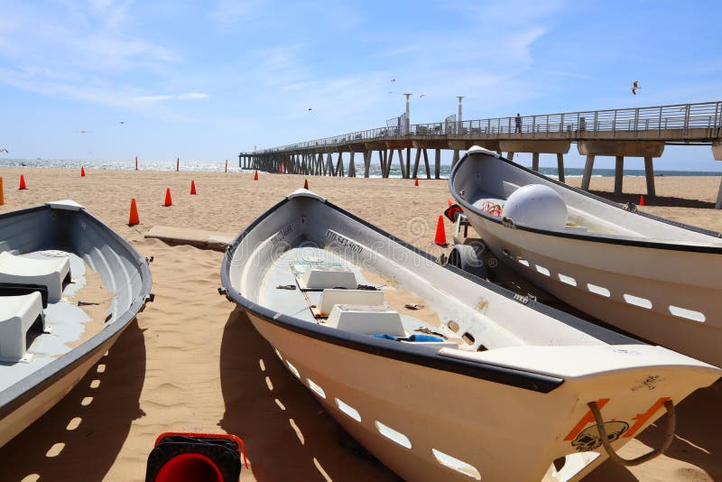 Hermosa Beach, California - View of Hermosa Beach Pier Editorial ...