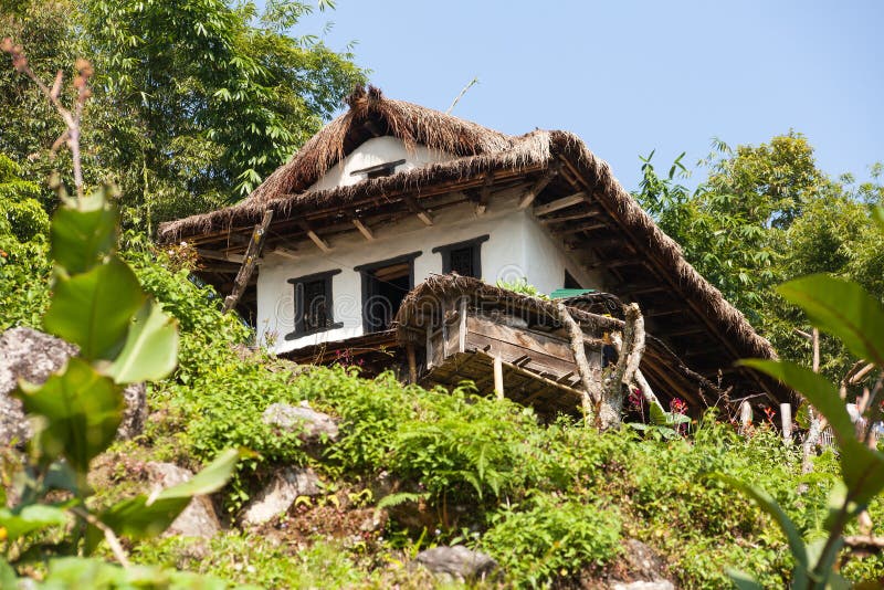 Hermosa Casa En Nepal, Valle De Khumbu Foto de archivo - Imagen de asia, exterior: 158090178