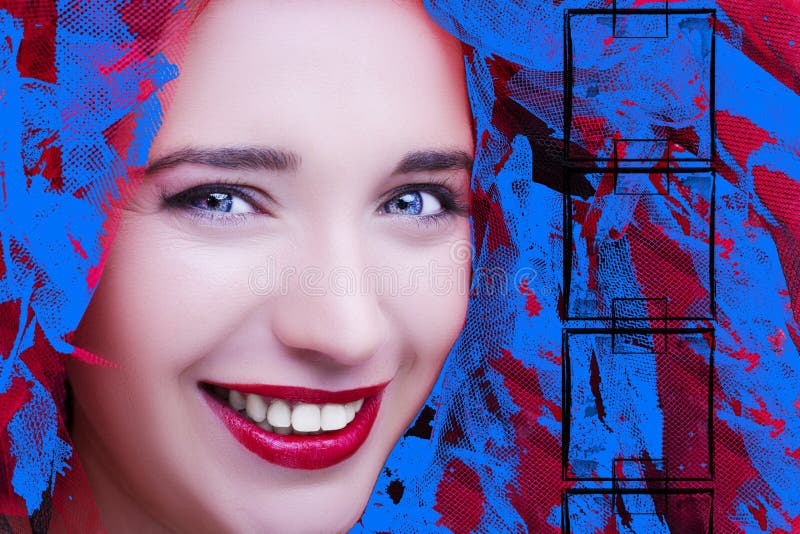 Hermosa Modelo Joven Con Labios Rojos Enorme Rostro De Mujer Foto de ...