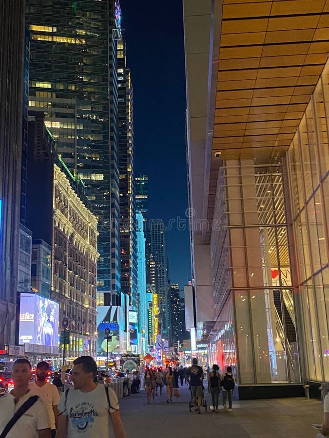 Hermosos Edificios De La Ciudad De Nueva York Fotografía editorial ...