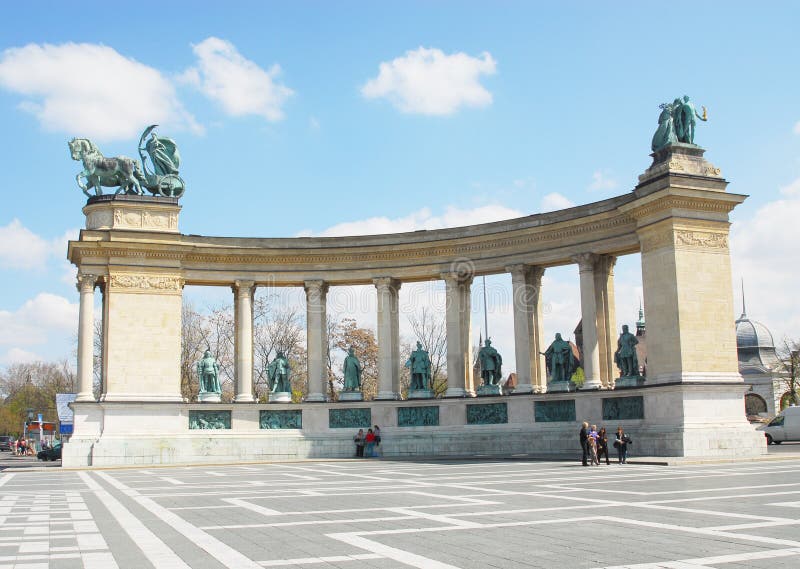 Hero s square stock photo. Image of building, budapest - 17236036