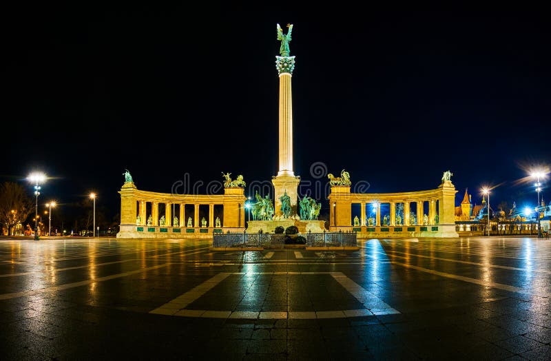Heroes Square with Millennium Monument Complex, Budapest, Hungary Editorial Photography - Image ...